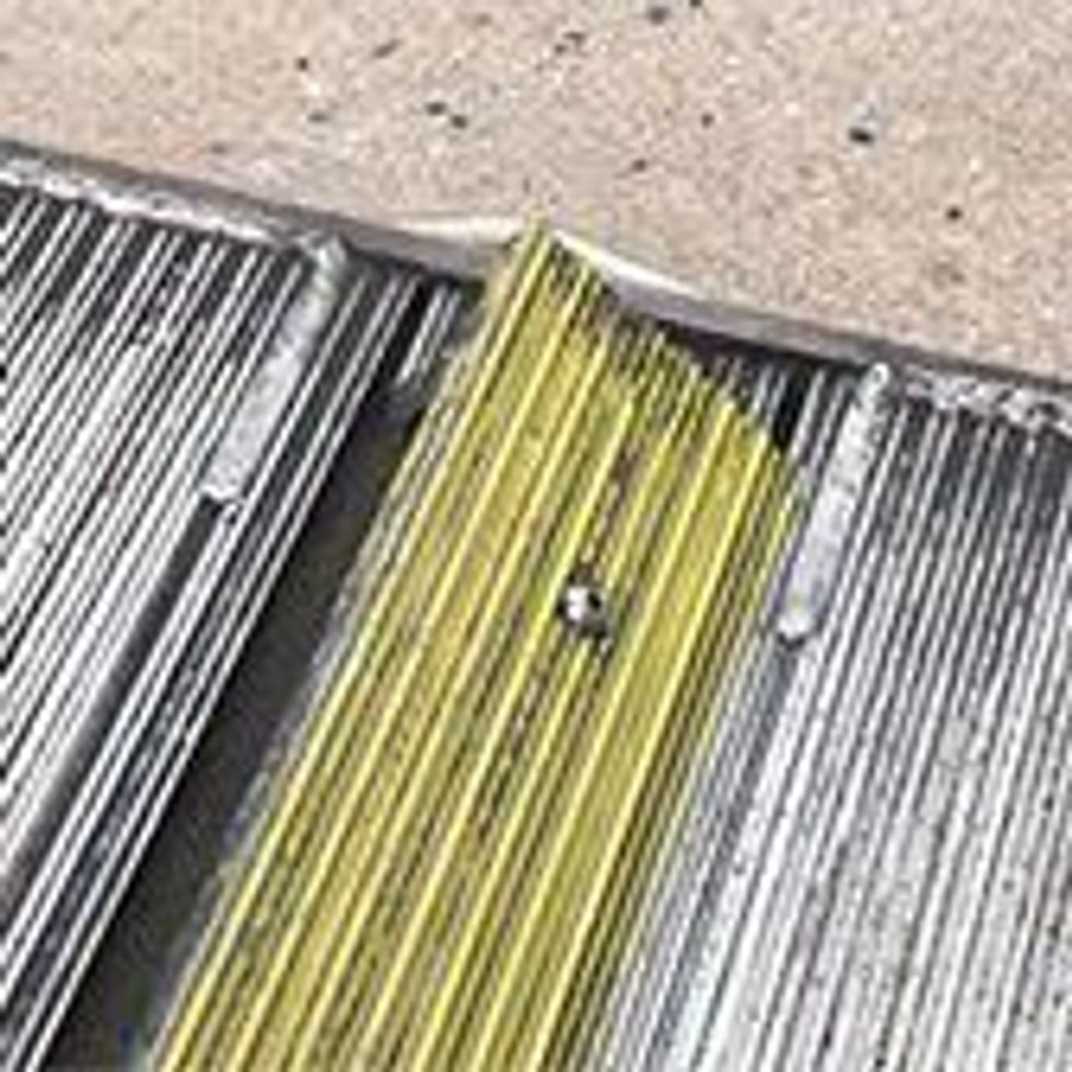 Liftgate Instructions - Penske Truck Rental